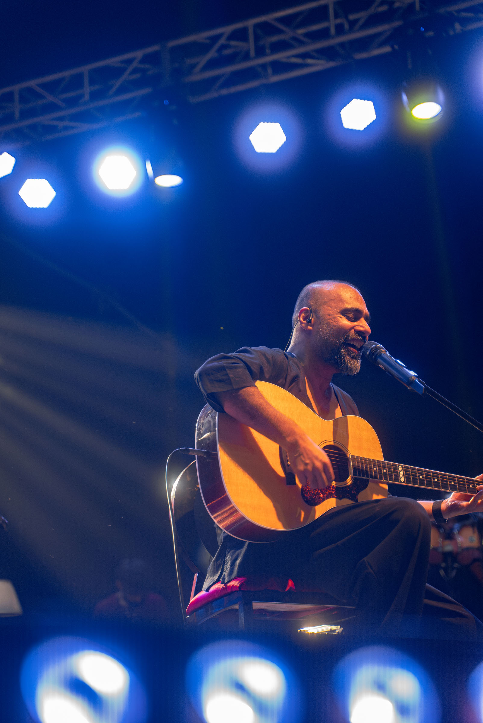 Mehfil Tour Opens in Karachi with a Powerful Celebration of Pakistan’s ...