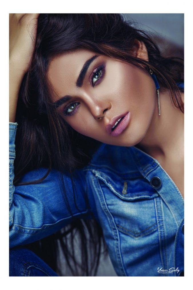 With Modelling Sensation Zara Abid - Good Times