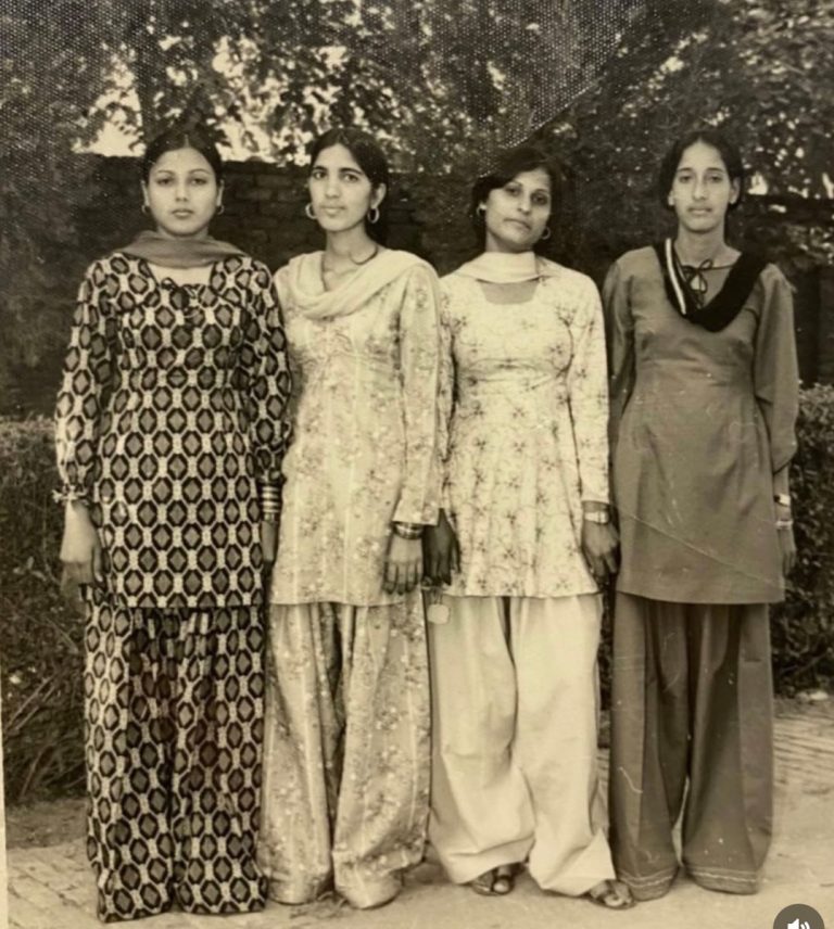 FARSHI SHALWAR One such regal trend making a comeback in Pakistan's ...